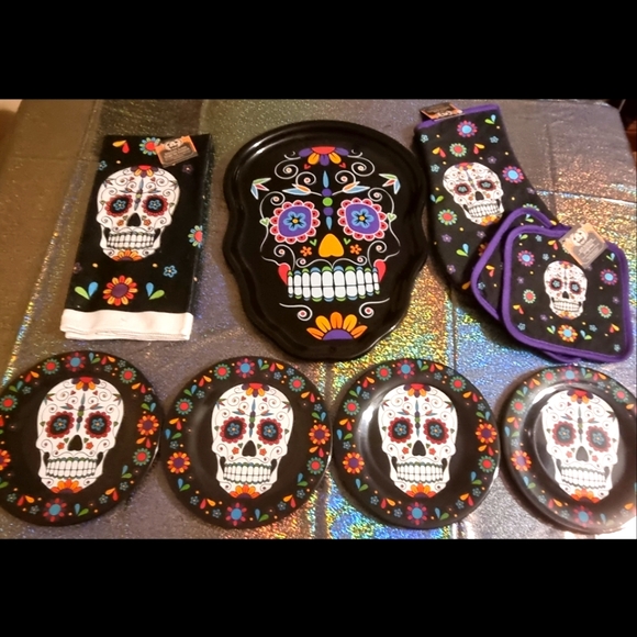 unbranded | Kitchen | New 9 Pc Day Of The Dead Charcuterie Tray Set ...